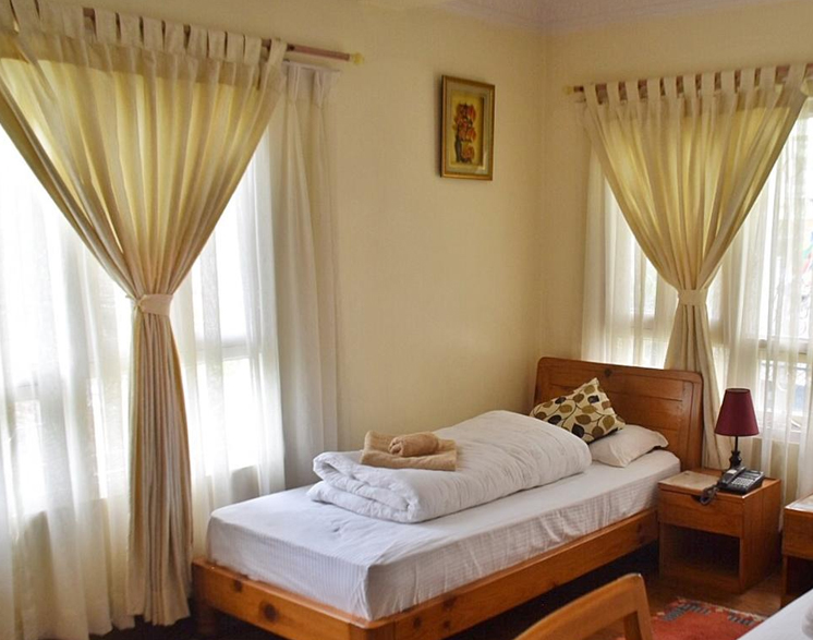 Comfort Single Room | shakyahouse