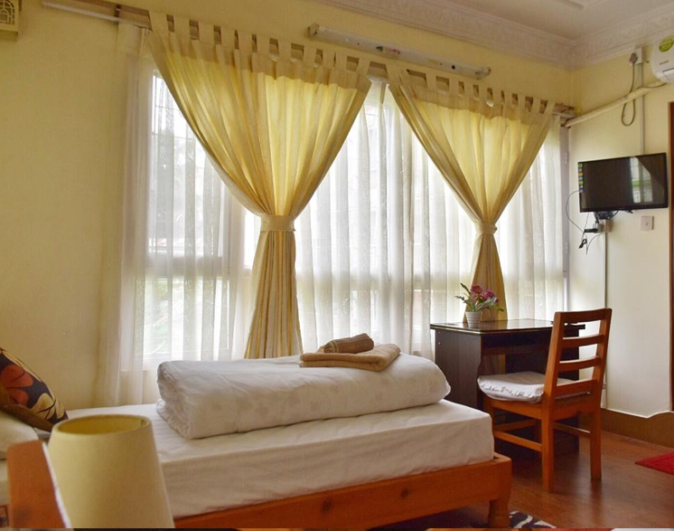 Comfort Single Room | shakyahouse